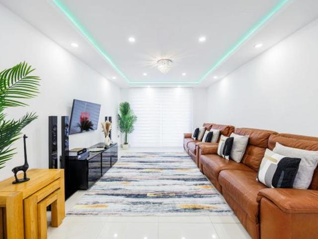 4 Bedroom House Bexley Bexley 77110264