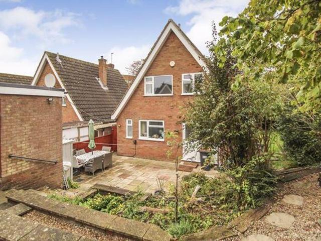 4 Bedroom House Bedford Bedford Borough 98969081