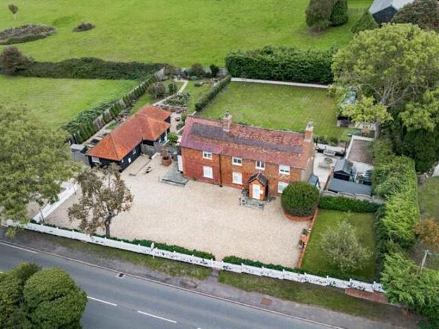 4 Bedroom House Bedford Borough Bedford Borough 98834390
