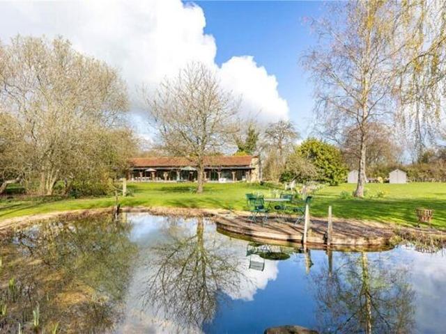 4 Bedroom House Bicester Oxfordshire LS100825044