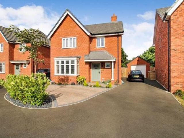 4 Bedroom House Biggleswade Central Bedfordshire 98204482