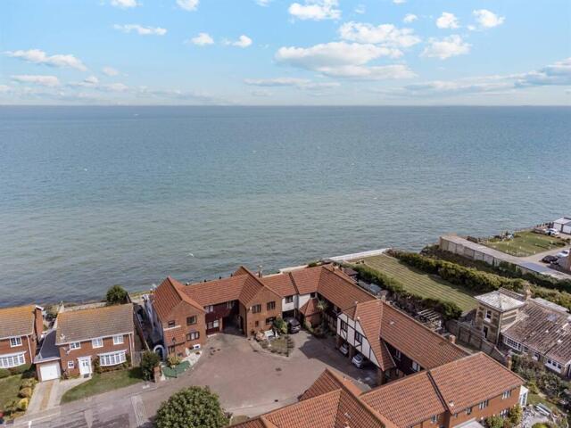 4 Bedroom House Birchington Kent 98477182