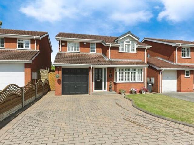 4 Bedroom House Birmingham Warwickshire LS99523392
