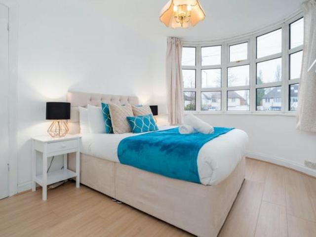 4 Bedroom House Birmingham Birmingham LS69939033