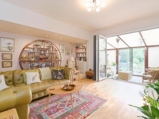 4 Bedroom House Birmingham Birmingham LS98377415