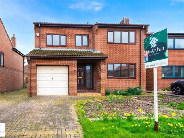 4 Bedroom House Blyth Nottinghamshire 101119460
