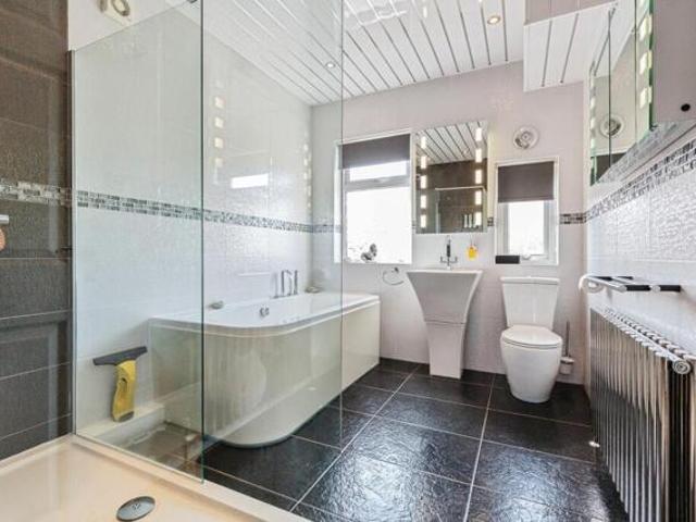 4 Bedroom House Blackpool Blackpool 100824928