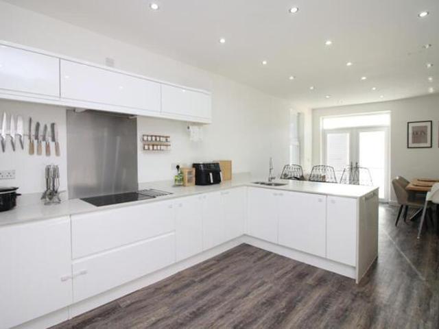 4 Bedroom House Blackpool Blackpool 100825015