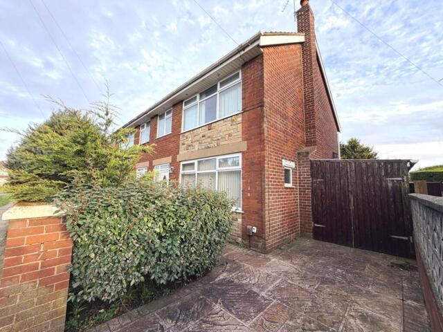 4 Bedroom House Blackpool Blackpool LS100366390