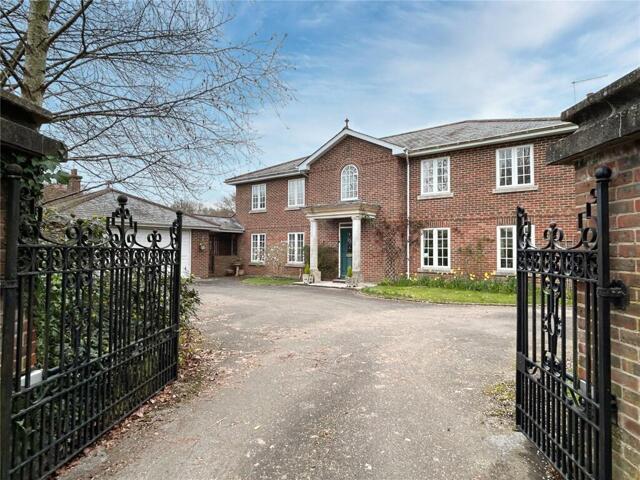 4 Bedroom House Blandford Forum Dorset 101059720