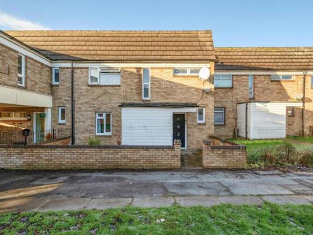 4 Bedroom House Bracknell Berkshire 98969231