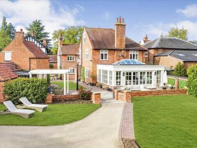 4 Bedroom House Bradmore Bradmore LS100503203