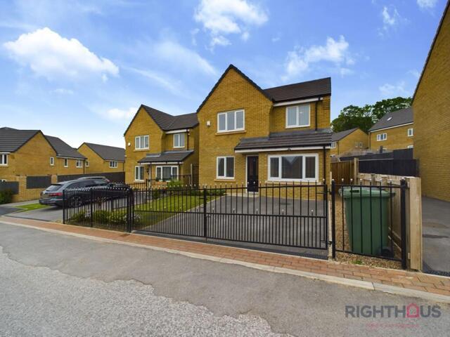 4 Bedroom House Bradford Bradford 99773603