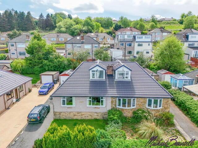 4 Bedroom House Bradford Bradford LS98834980