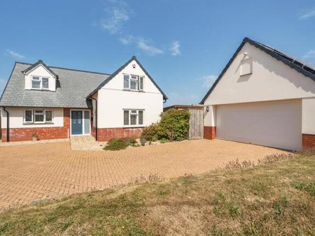 4 Bedroom House Braunton Devon 100648689