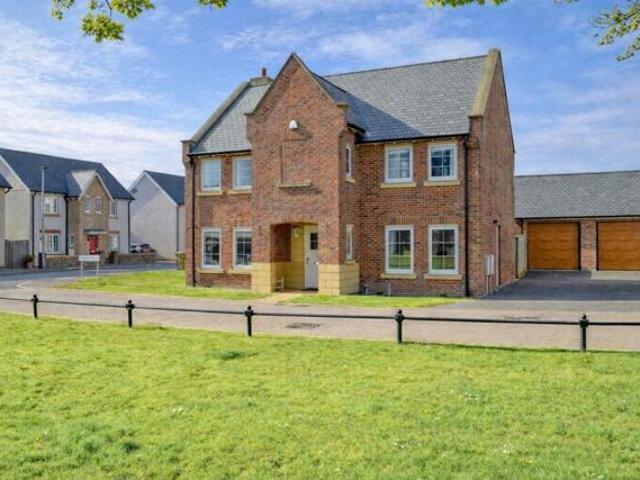 4 Bedroom House Braunton Devon 101025608