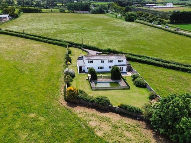 4 Bedroom House Bridgend Bridgend 101316287