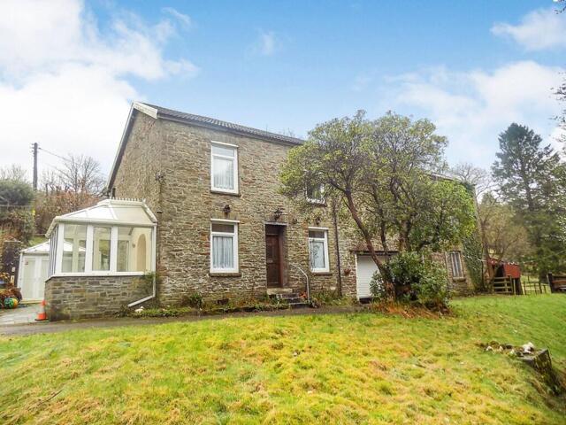 4 Bedroom House Bridgend Bridgend 99345070