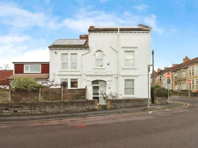 4 Bedroom House Bristol South Gloucestershire LS101676328