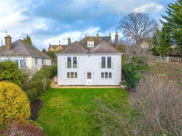 4 Bedroom House Broadway Worcestershire 101025606