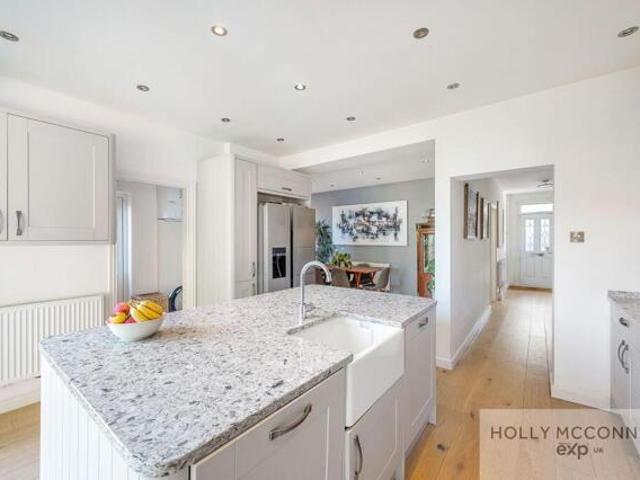 4 Bedroom House Bromley Greater London 98262815