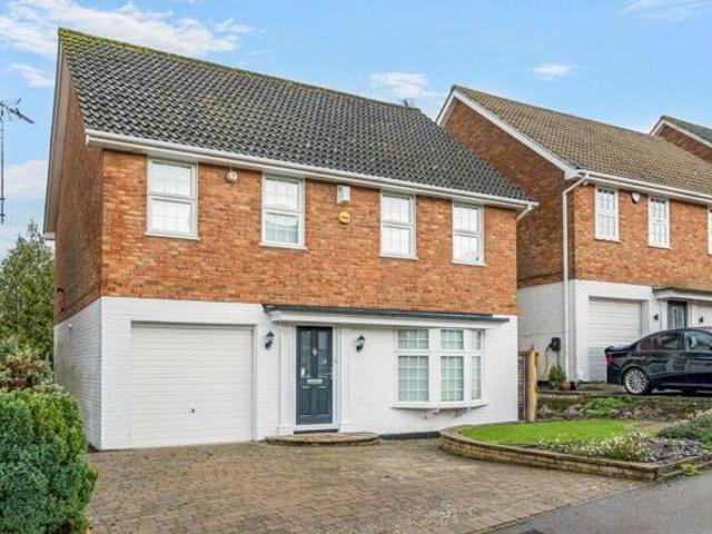 4 Bedroom House Bromley Greater London 100953740