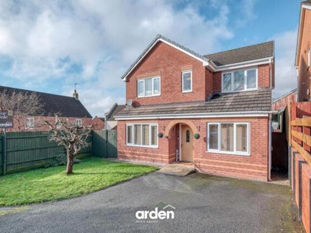 4 Bedroom House Bromsgrove Worcestershire LS99290385