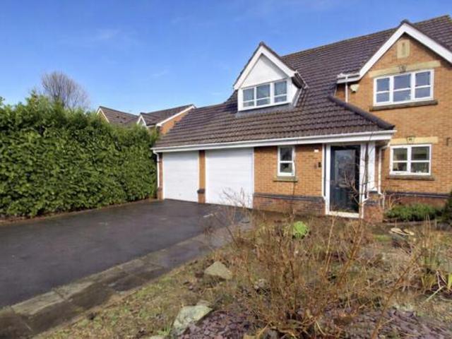 4 Bedroom House Broughton Hampshire 101891951