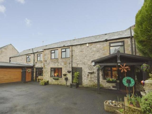 4 Bedroom House Buxton Derbyshire 101892020