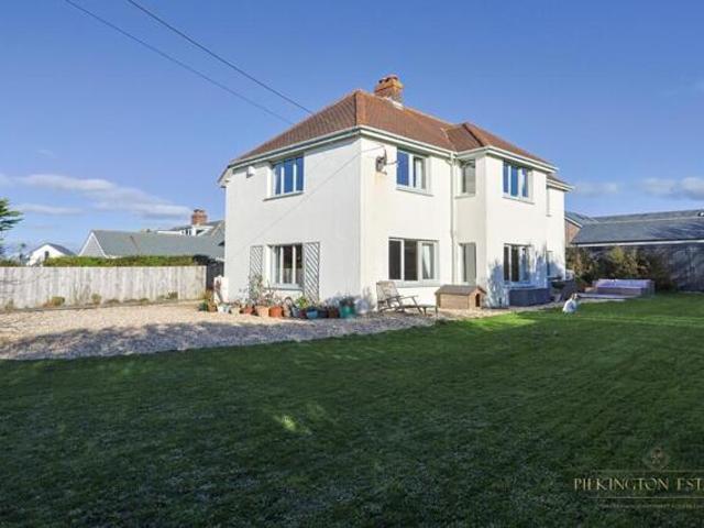 4 Bedroom House Bude Cornwall 98233468