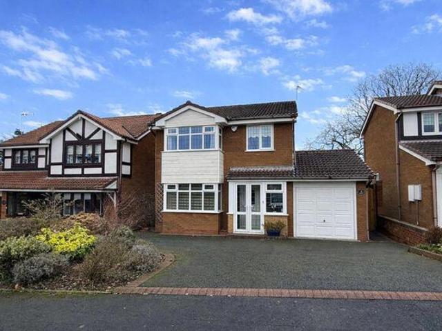 4 Bedroom House Burntwood Staffordshire 100456501