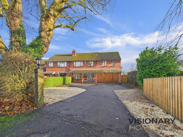 4 Bedroom House Burntwood Staffordshire 99774112