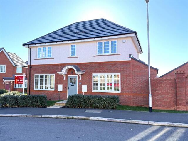 4 Bedroom House Burton On Trent Staffordshire 99986681