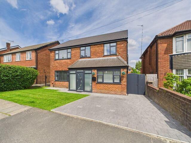 4 Bedroom House Bury Bury 101025522