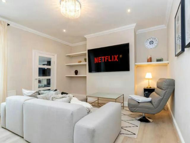4 Bedroom House Gateshead Gateshead 101152919