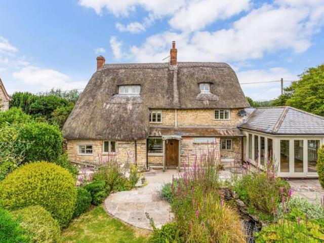 4 Bedroom House Gillingham Dorset LS100854880