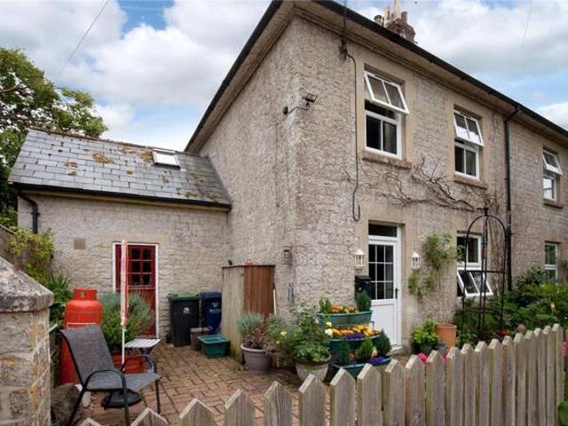 4 Bedroom House Gillingham Dorset LS100881427