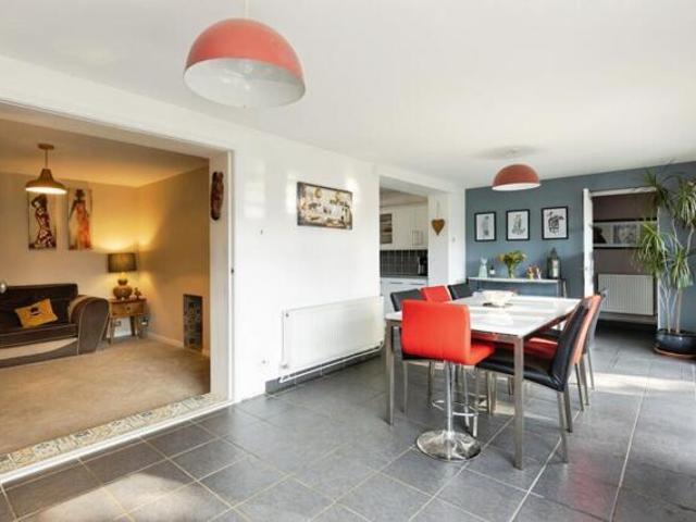 4 Bedroom House Gloucester Gloucestershire 100824991