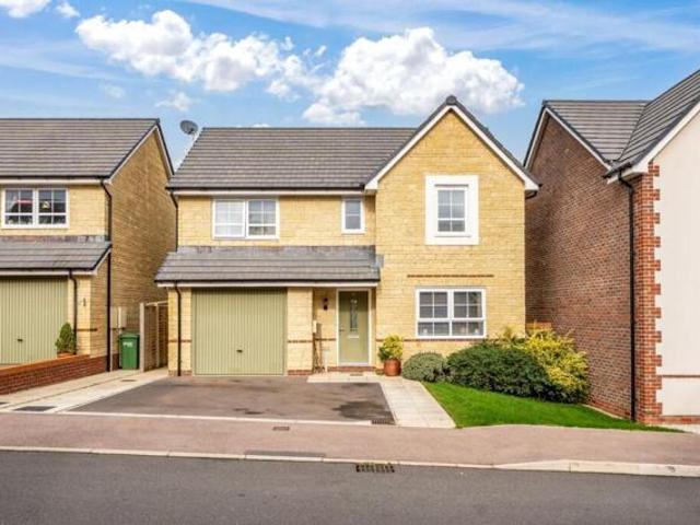 4 Bedroom House Gloucestershire Gloucestershire 100953747