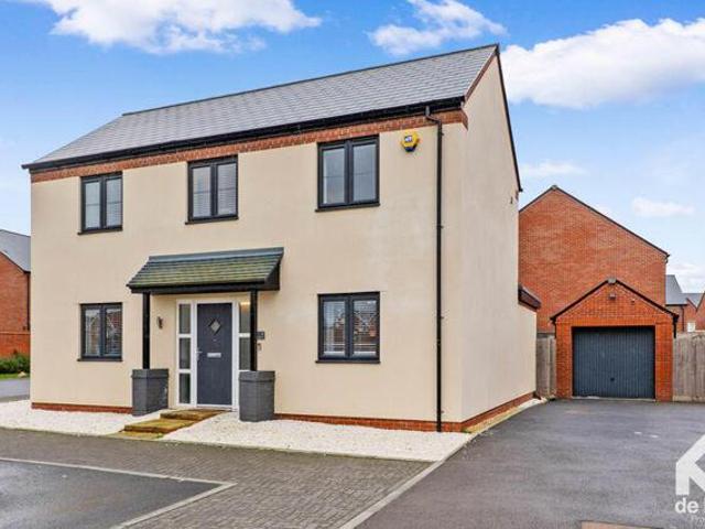4 Bedroom House Gloucestershire Gloucestershire 101675145