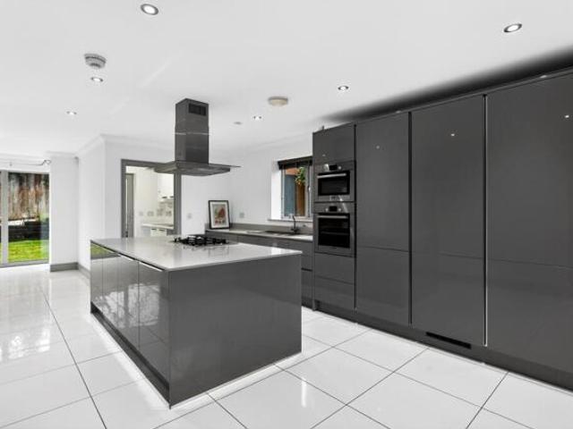 4 Bedroom House Grantham Lincolnshire LS101059752
