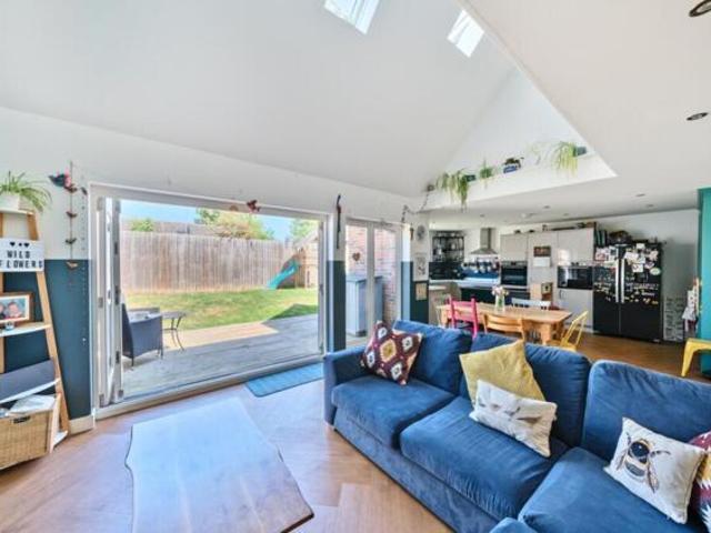 4 Bedroom House Grantham Lincolnshire LS98864476