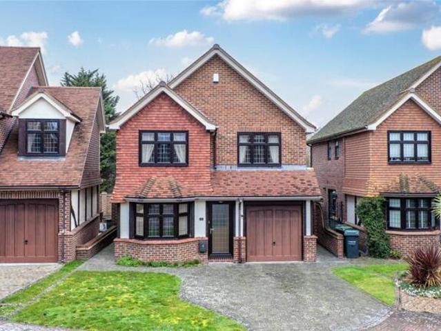 4 Bedroom House Gravesend Kent 99436729