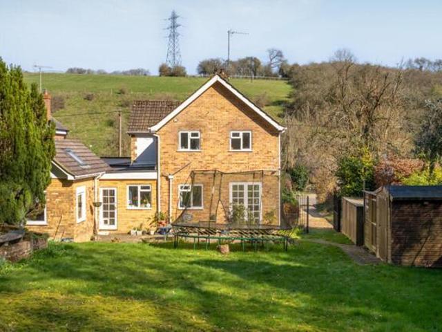 4 Bedroom House Great Missenden Buckinghamshire LS101676194
