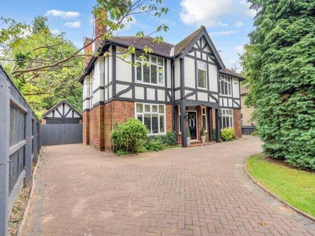 4 Bedroom House Grimsby East Yorkshire 98477373