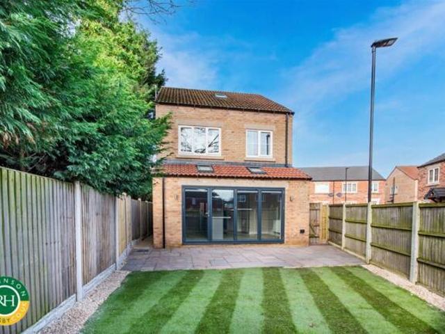 4 Bedroom House Doncaster South Yorkshire 101379032