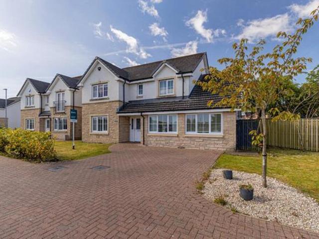 4 Bedroom House Darnley Darnley 90738006