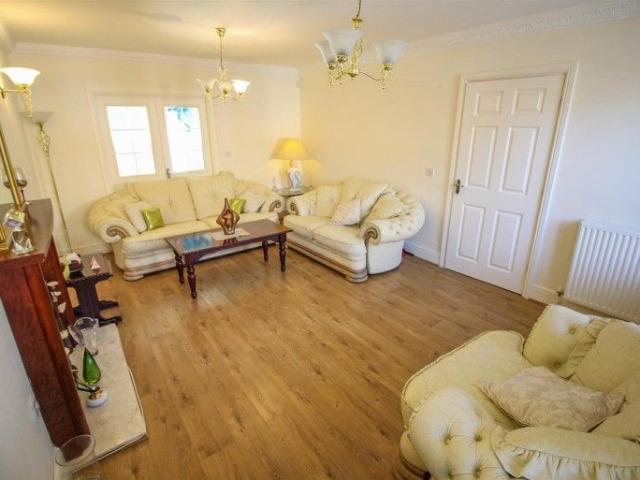 4 Bedroom House Detached