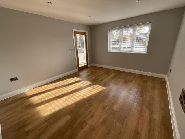 4 bedroom house detached to rent