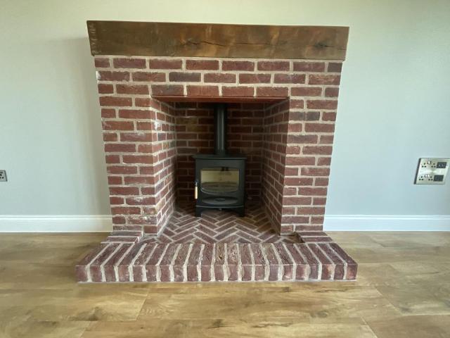 4 bedroom house detached to rent